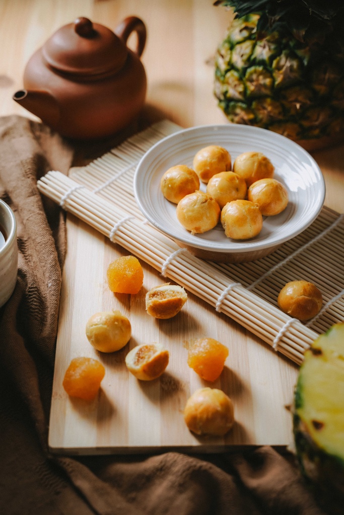 Signature Pineapple Ball – The Cookies General
