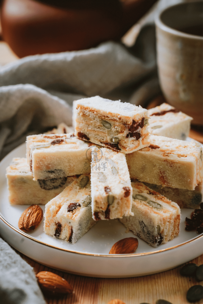 Cranberry Almond Snowflake Crisps – The Cookies General